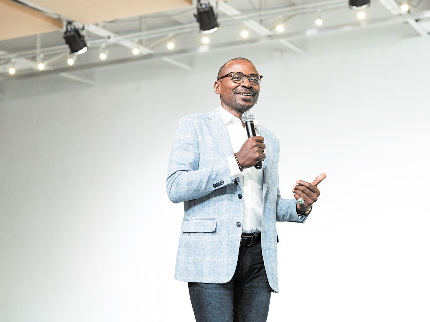 Noted choreographer Robert Battle brings a world premiere to Bruce Wood ...