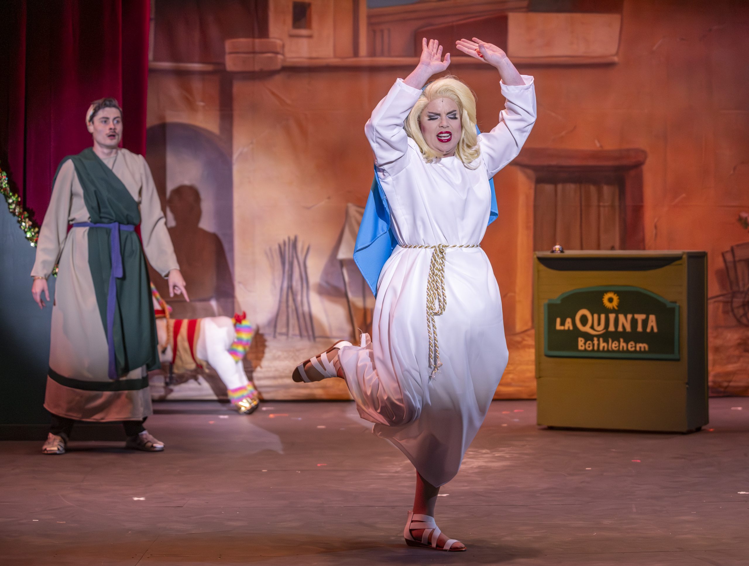 Review: Uptown Players’ ‘Star of Wonder’ is pure comfort and joy ...